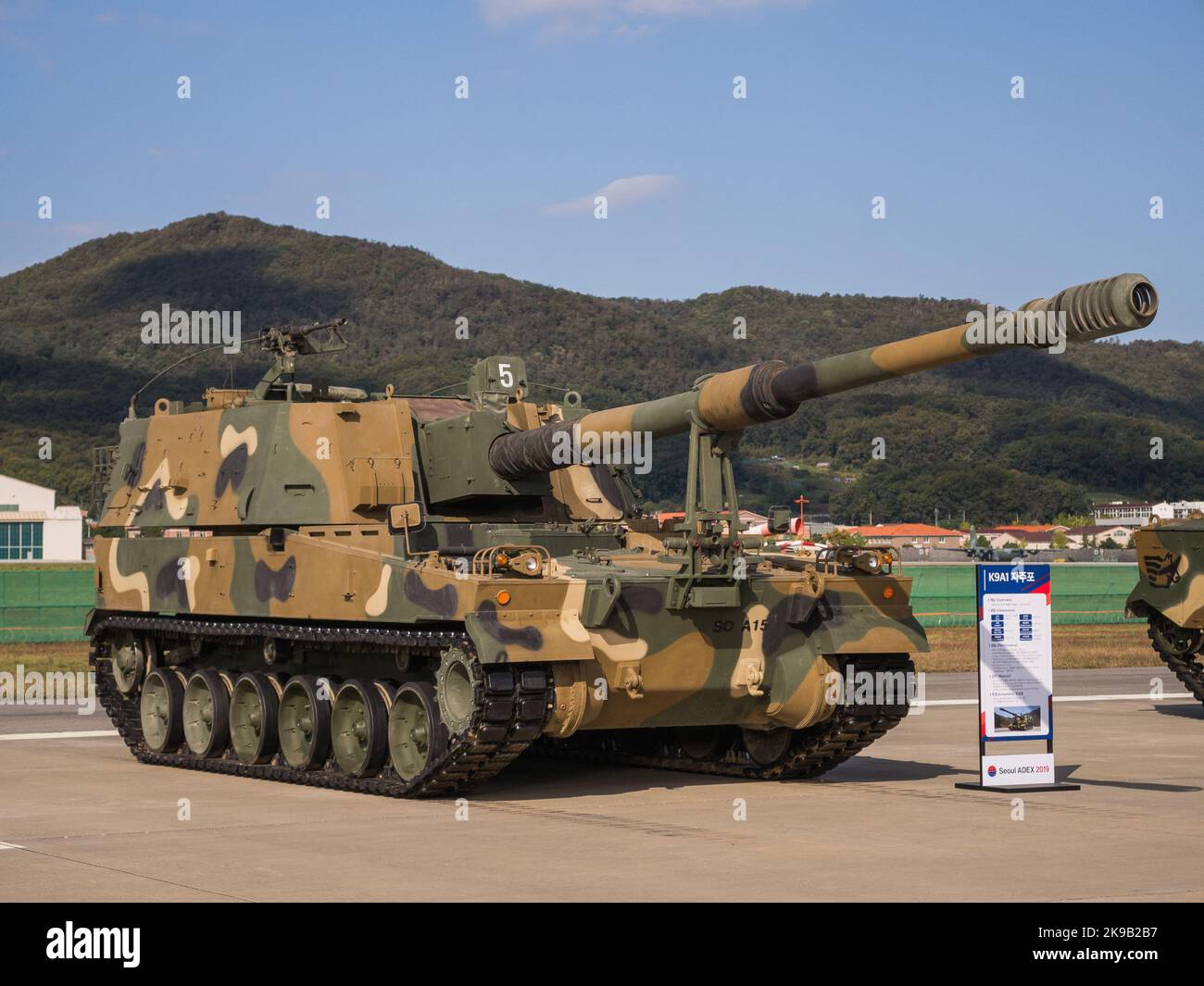 Seongnam, South Korea- Oct.15.2019: South Korean Hanhwa Defence K9A1 Thunder 155mm Self ...
