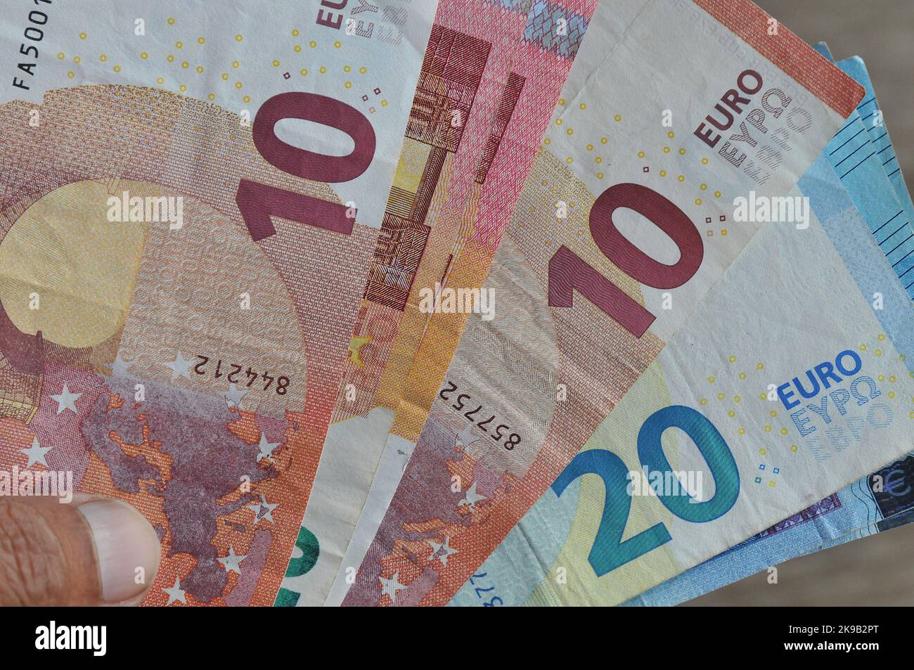 20euro note hi-res stock photography and images - Alamy