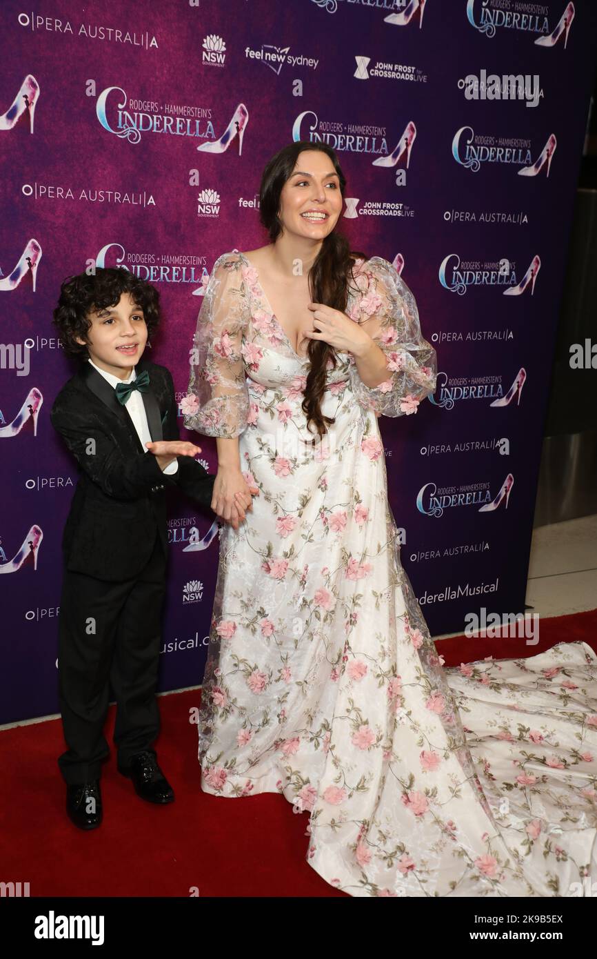 Sydney, Australia. 27th October 2022. Atreyu Mccann and Clare McCann ...