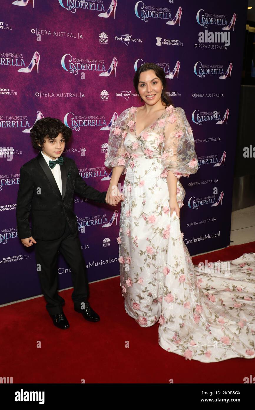 Sydney, Australia. 27th October 2022. Clare McCann arrives on the red ...