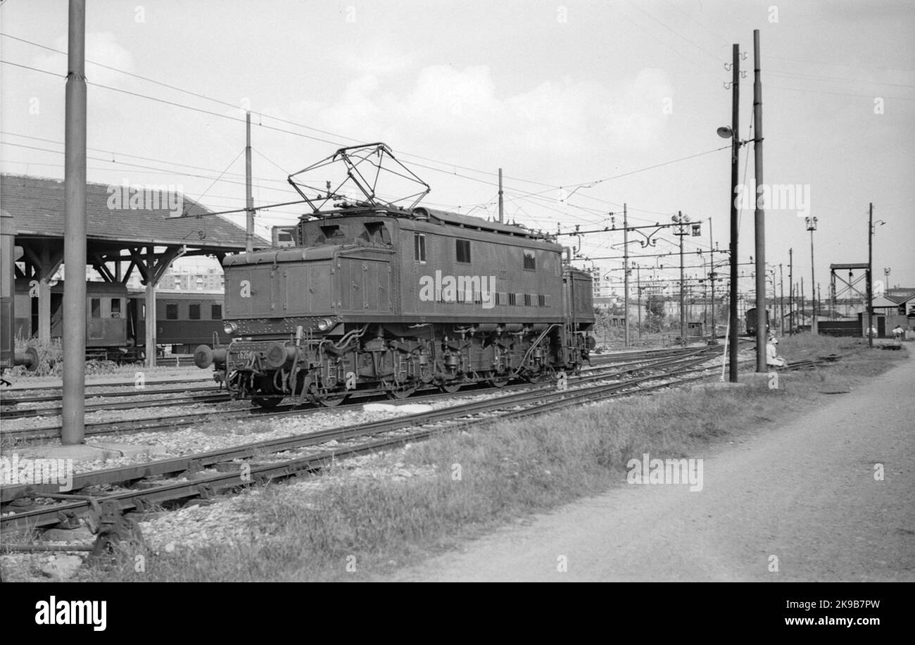 Italian State Railway, FS E 626 215 Stock Photo - Alamy