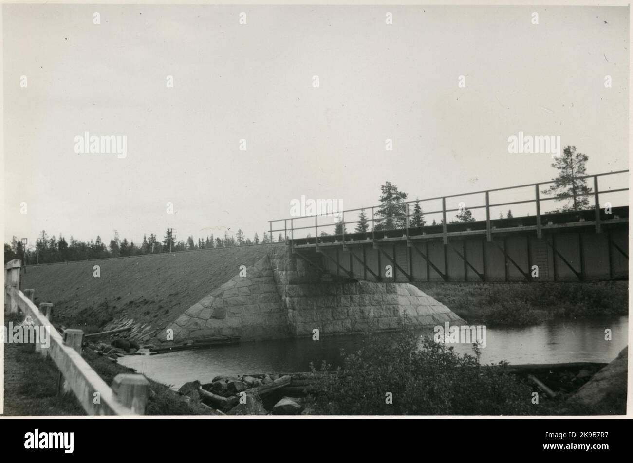 Railway bridge over the Svärdälven. The bridges that were built over ...