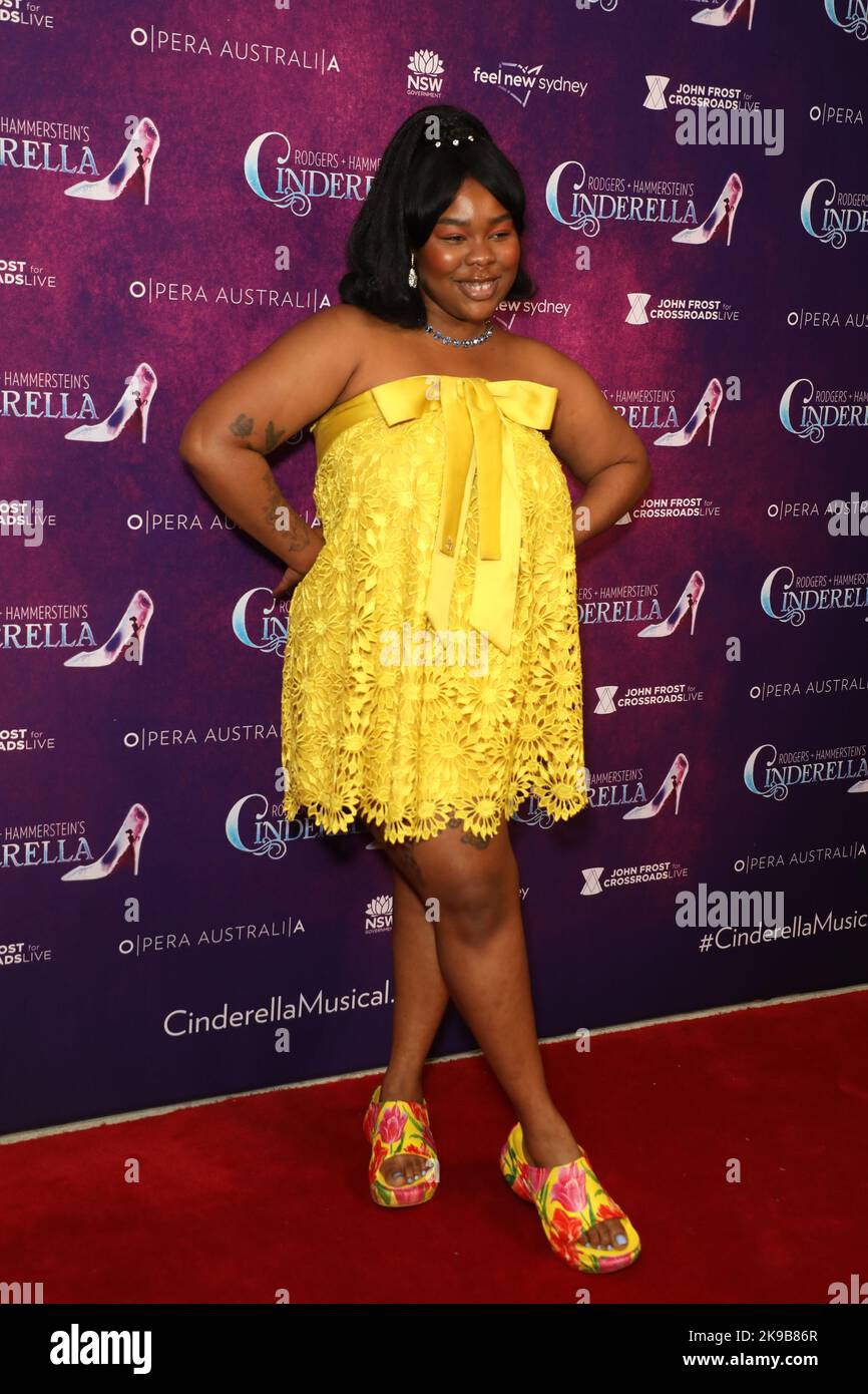 Flex mami hi-res stock photography and images - Alamy