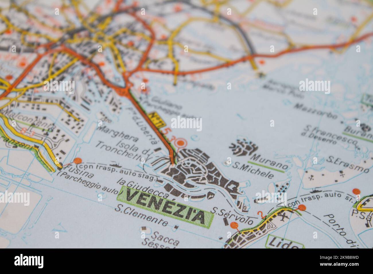 Map of Venice with the main streets, communication routes and its ...
