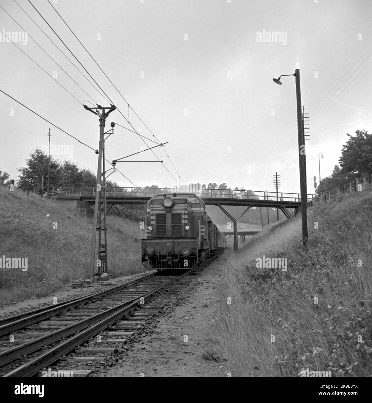 The State Railways, SJ T4 204. From the gear in front of the locomotive ...