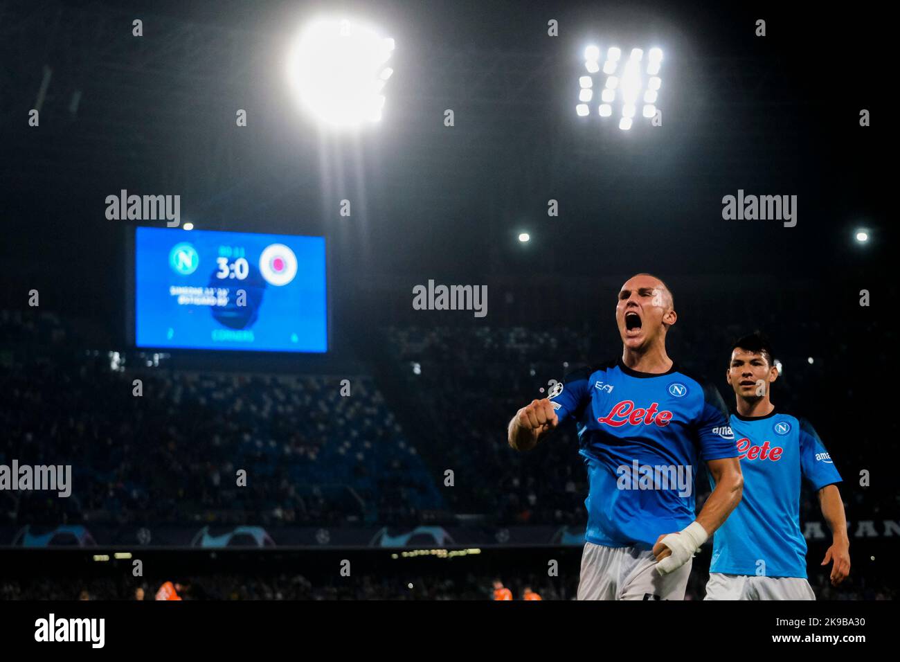 SSC Napoli’s Norwegian defender Leo Skiri Ostigard controls the ball ...