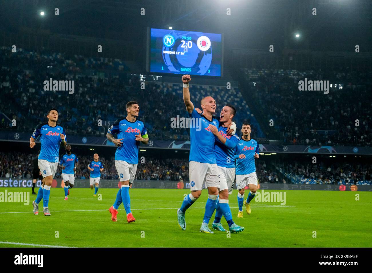 SSC Napoli’s Norwegian defender Leo Skiri Ostigard controls the ball ...