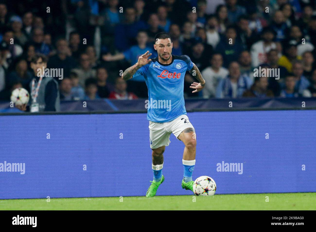 SSC Napoli's Italian striker Matteo Politano controls the ball During ...