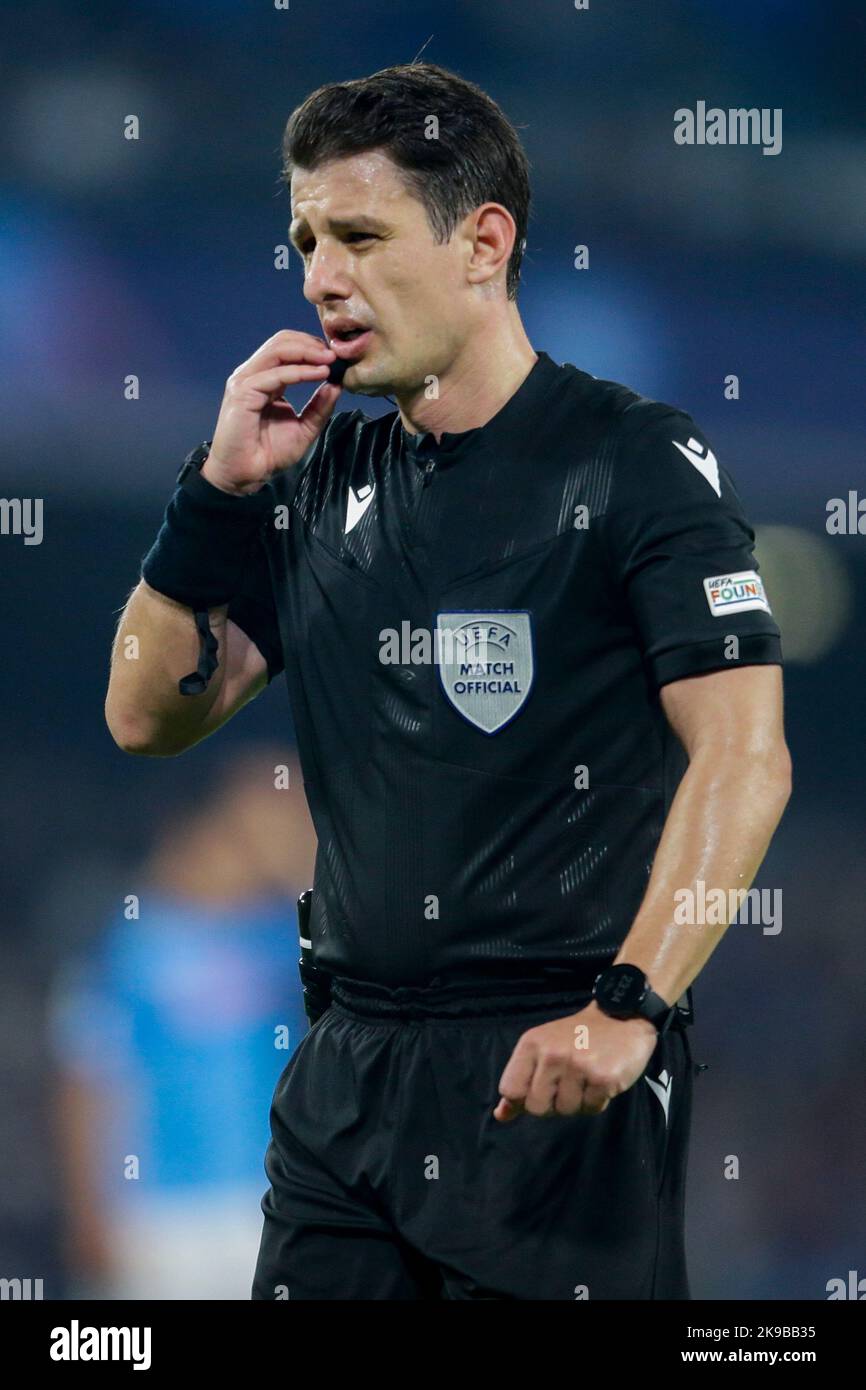Turkish referee Halil Umut Meler looks During the Champions League ...