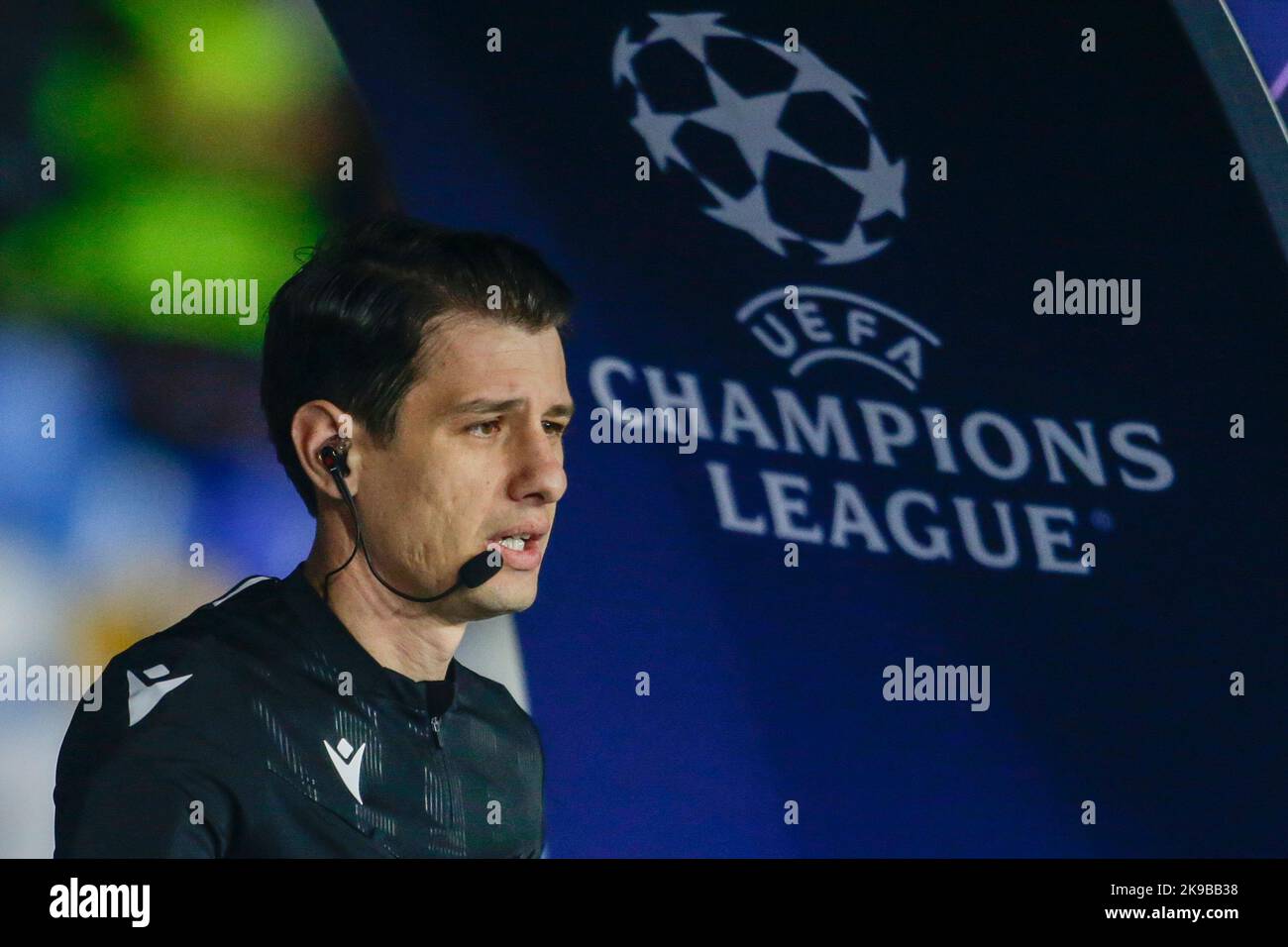 Turkish referee Halil Umut Meler looks During the Champions League ...