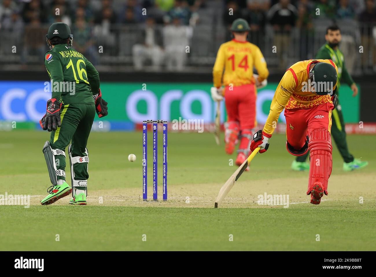Perth Stadium, Perth, Austraila. 27th Oct, 2022. T20 international ...