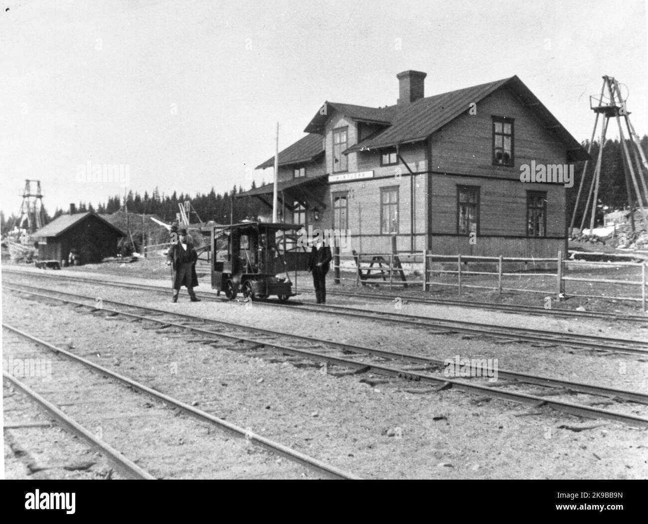 Traffic area built in 1876. One- and one-half-story station house in ...