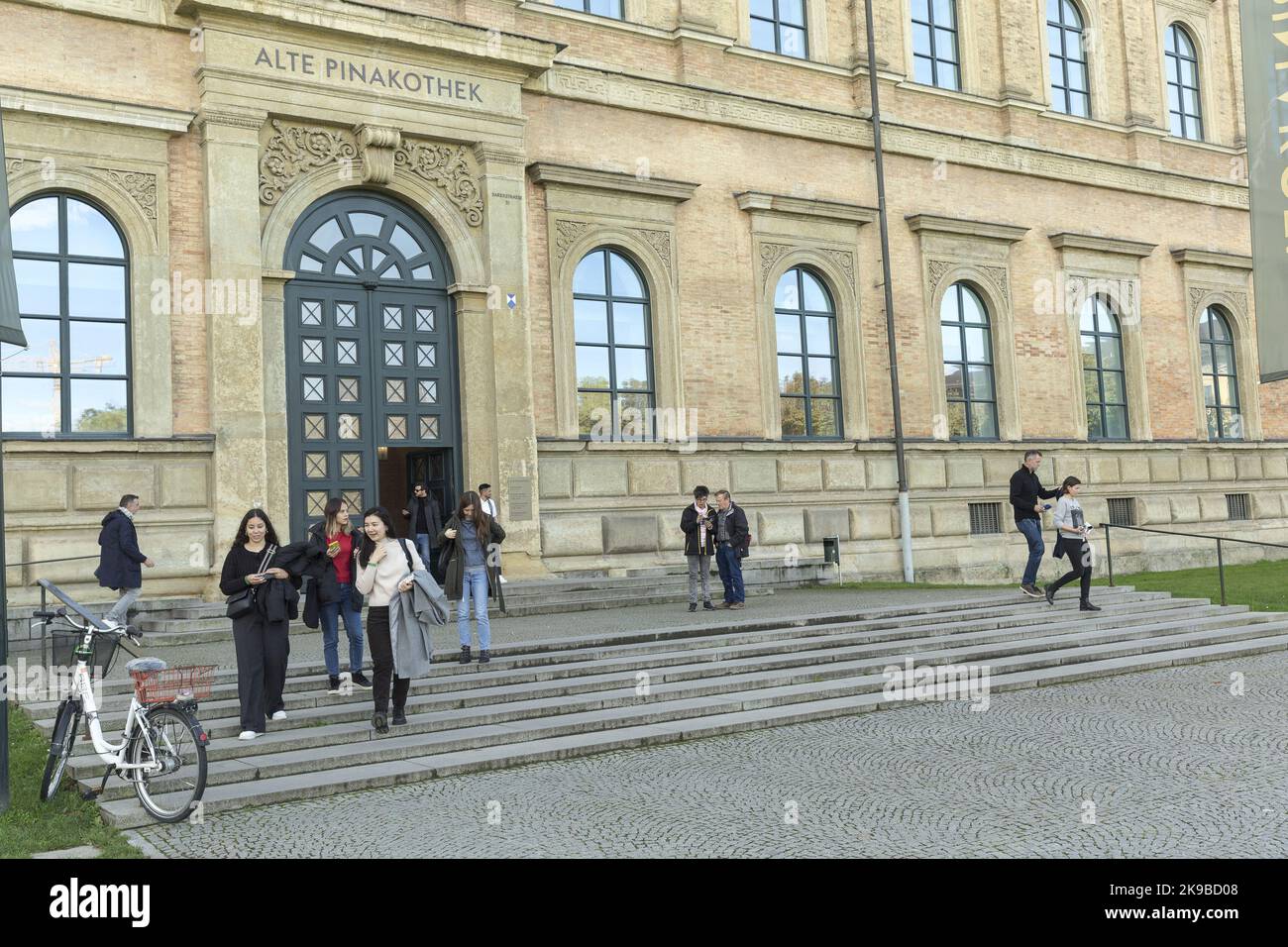 Alte Pinakothek museum in Munich Stock Photo - Alamy