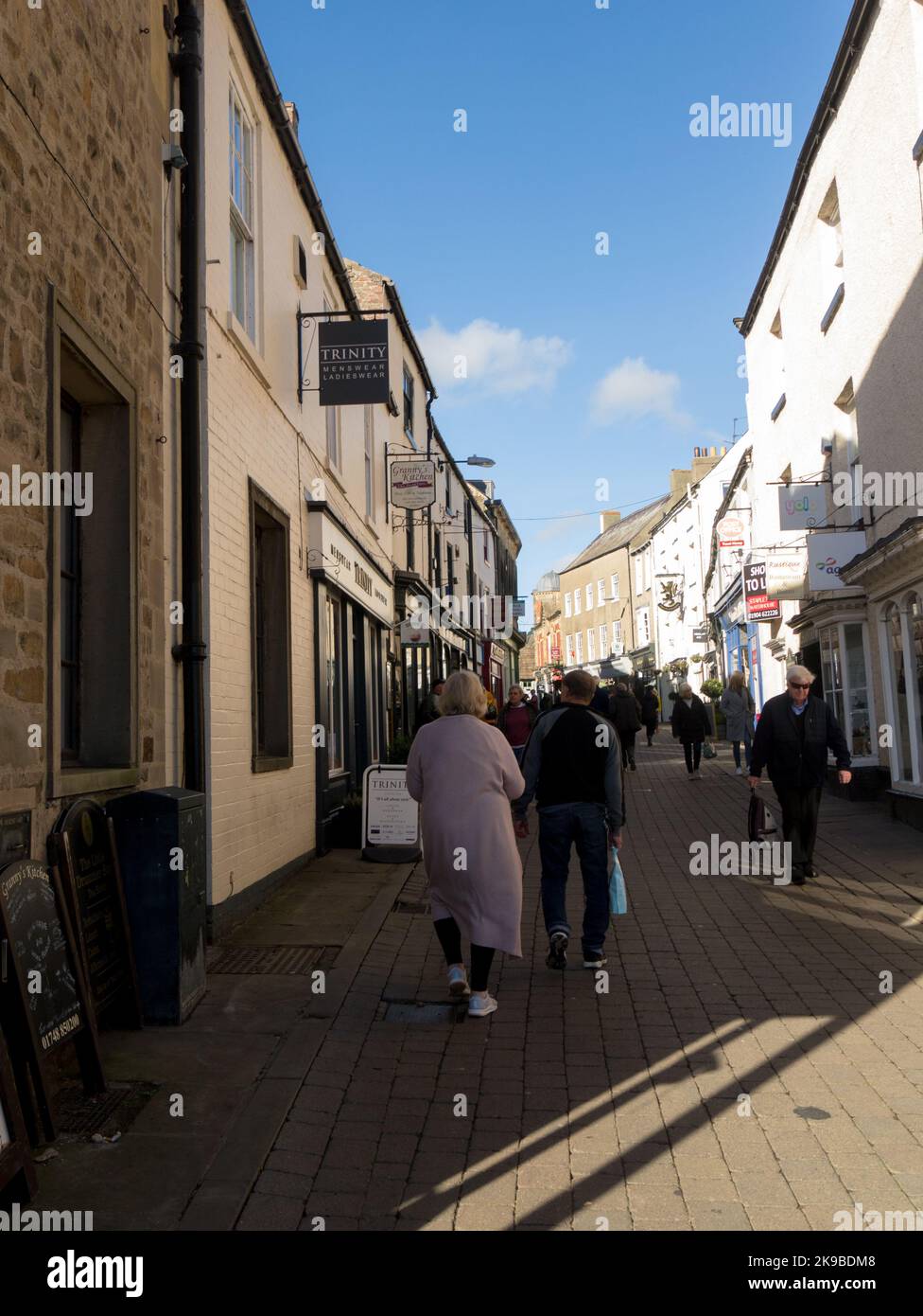 Centre of beautiful richmond town hi-res stock photography and images ...