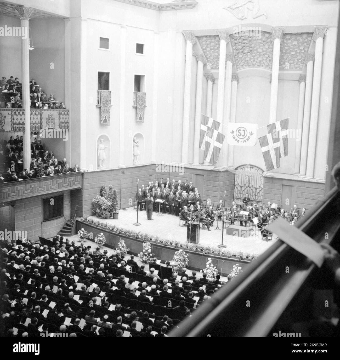 Anniversary ending in the concert hall Stock Photo - Alamy