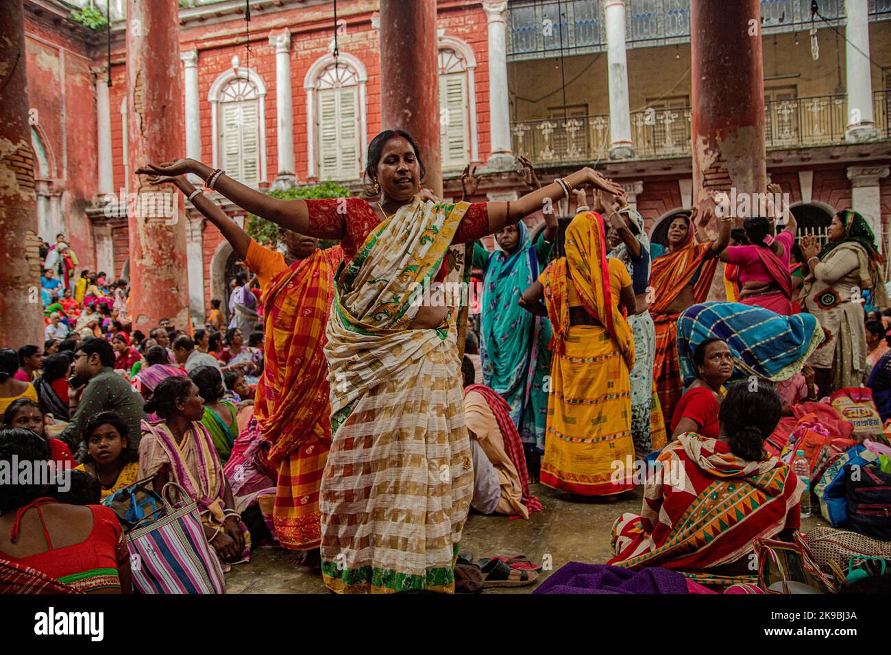 Kolkata, India. 26th Oct, 2022. The festival Annkut Puja takes place in ...