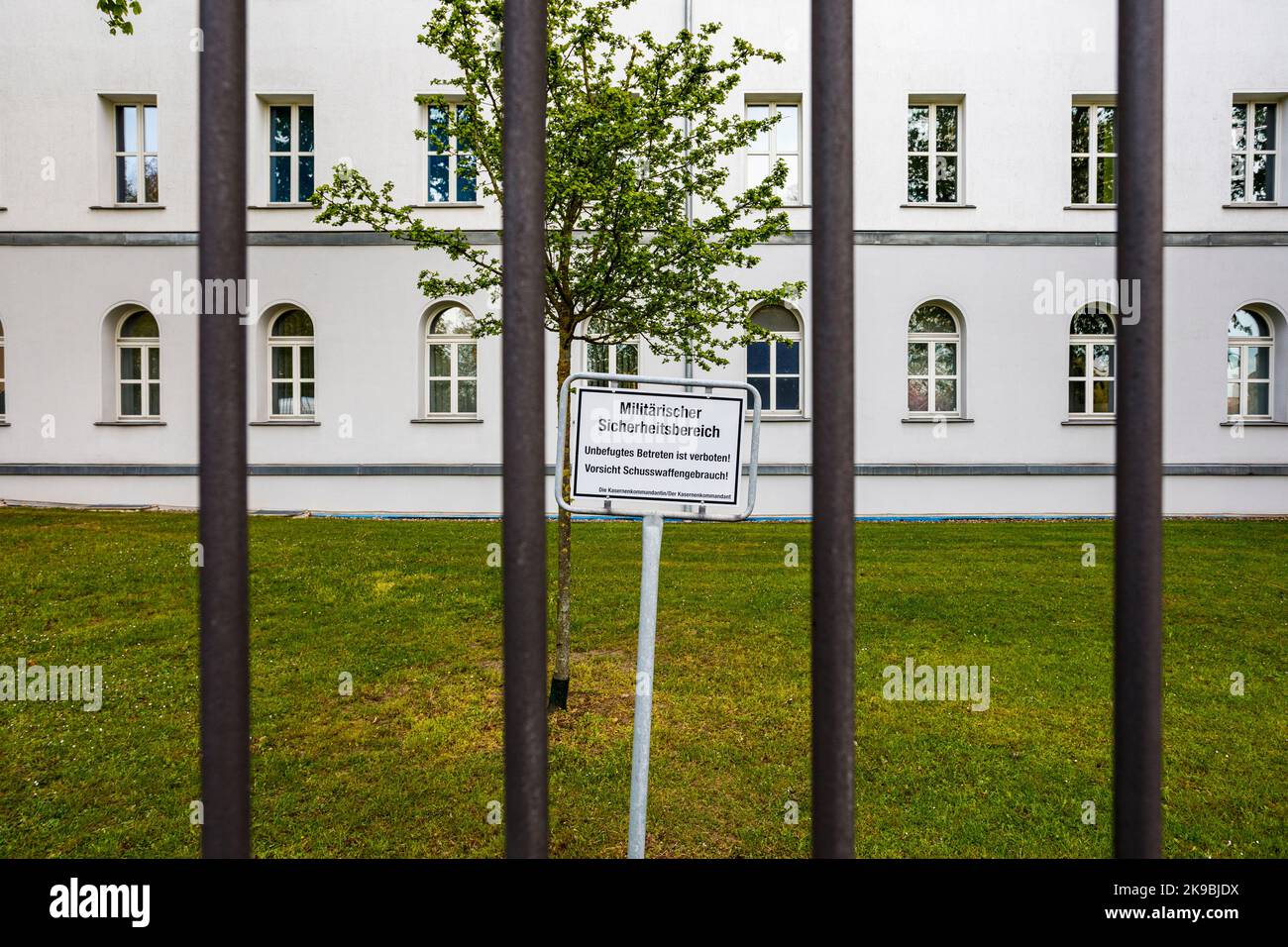 Federal complex hi-res stock photography and images - Alamy