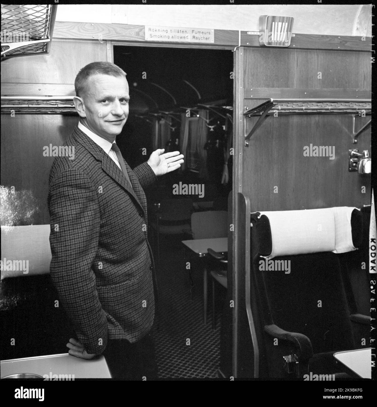 The State Railways, SJ A0 15B 3607. Half the carriage space is turned ...