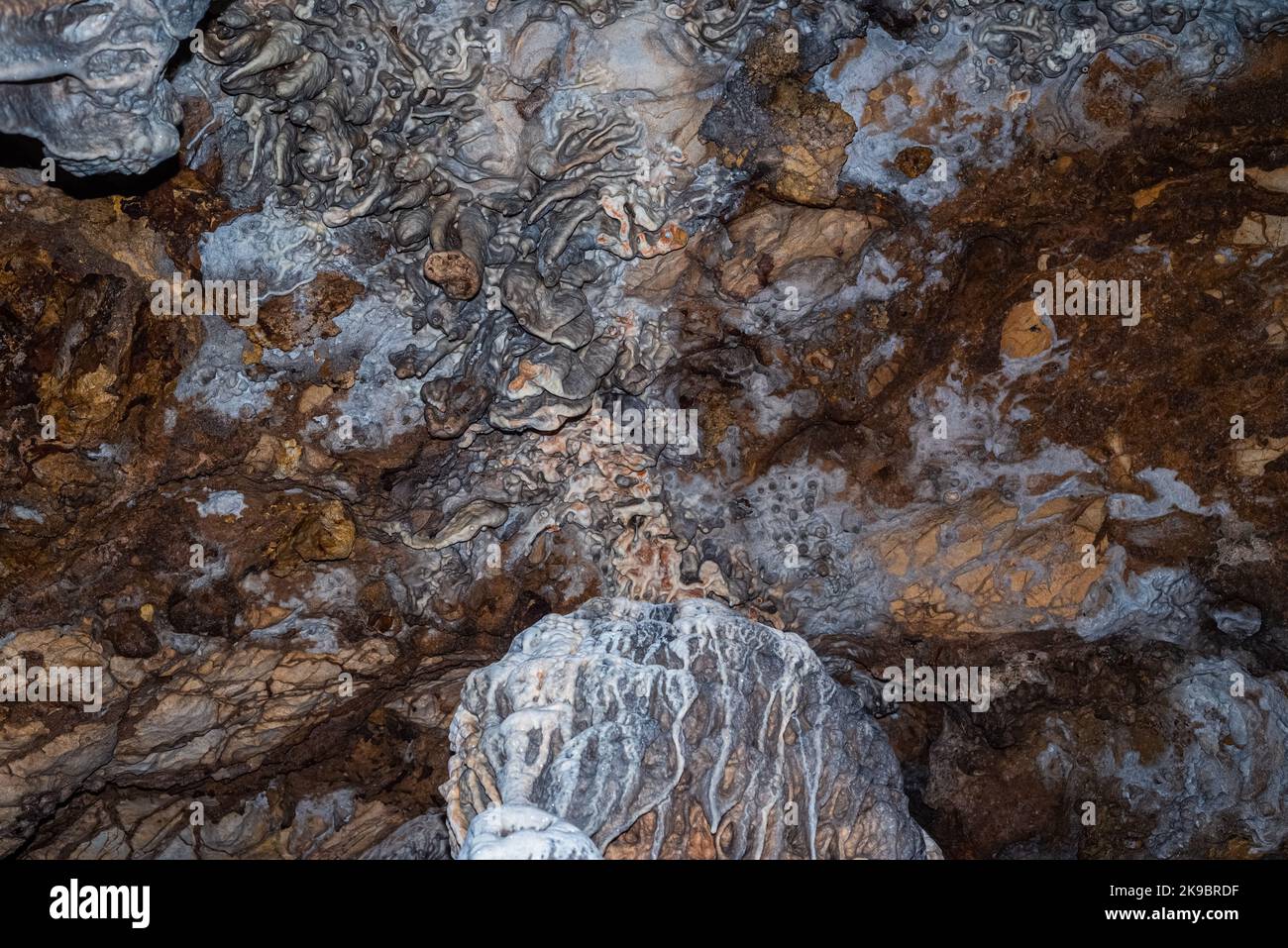 Cave ceiling texture hi-res stock photography and images - Alamy