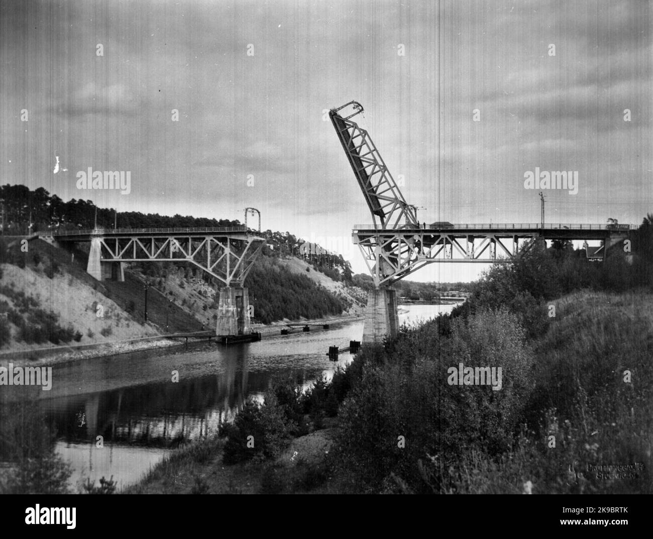 Open flap bridge Stock Photo - Alamy