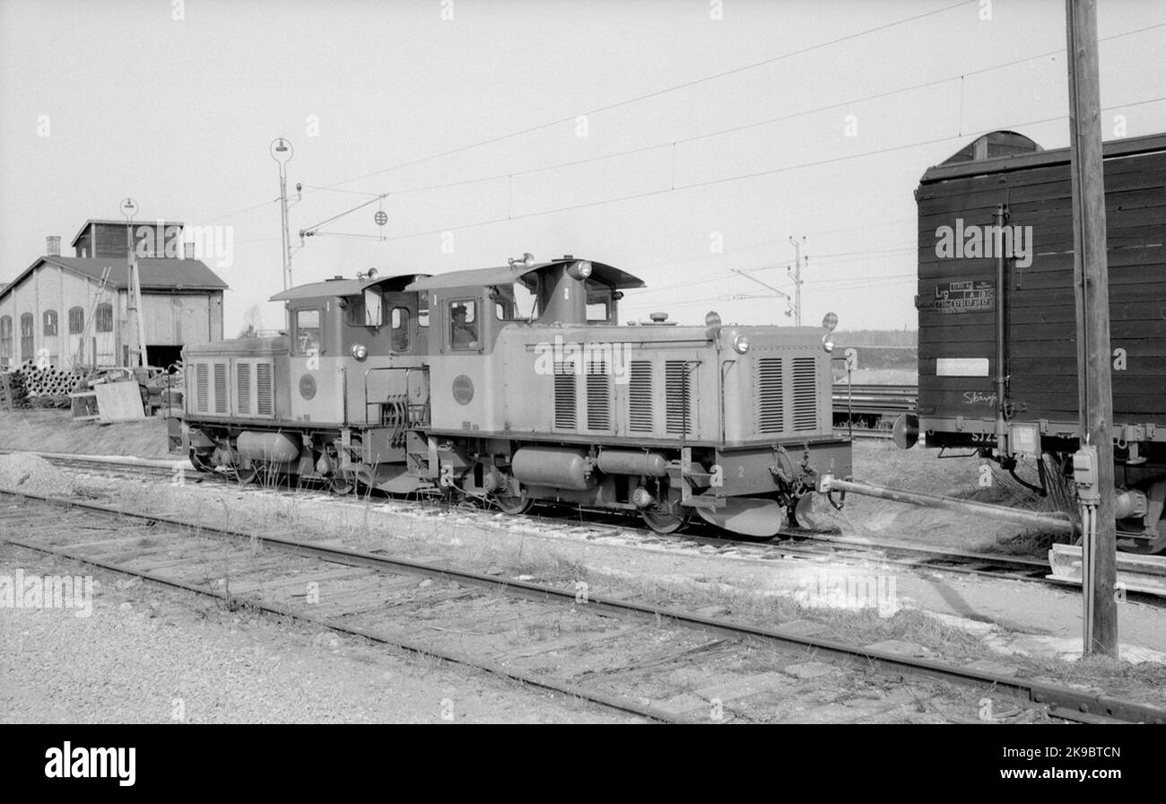 Dala - Ockelbo - Norrsundet Railway, Donj Diesellok 1 "Åbron" and 2 ...