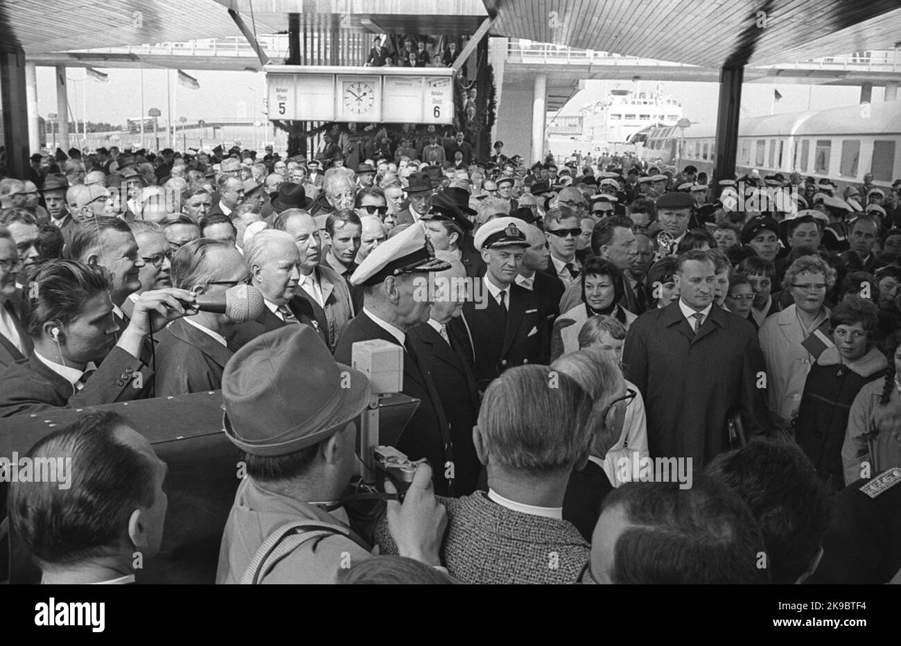 Inauguration of the "Bird Road Line" between Rodbyhavn, Lolland ...