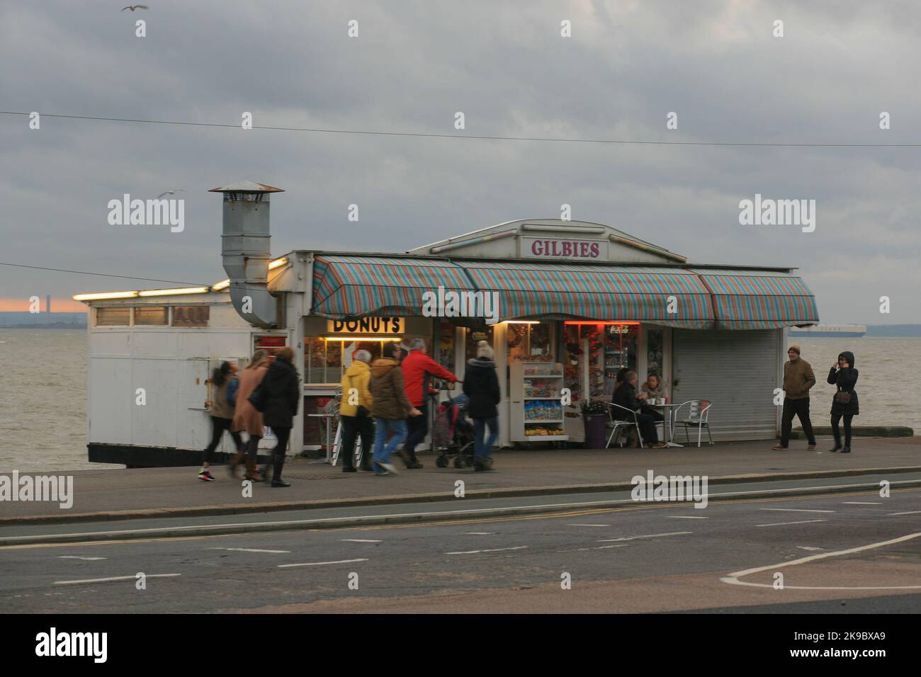 Gilbies seafront cafe, 2016, cafe, snacks, fast food kiosk. Southend on ...