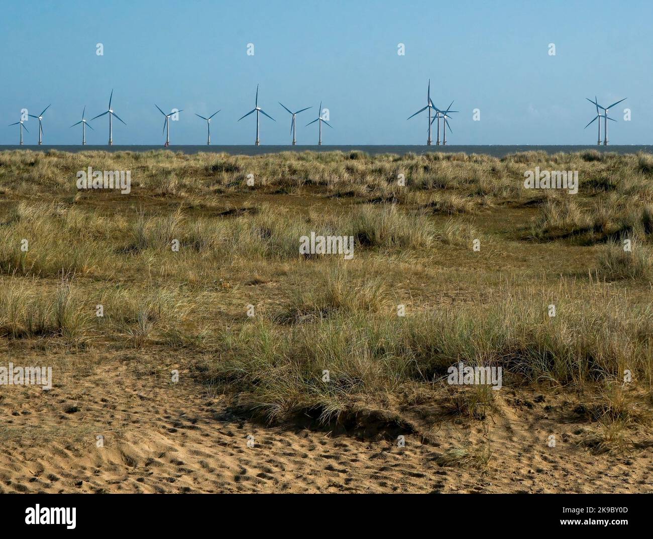 Scroby sands offshore wind farm hi-res stock photography and images - Alamy