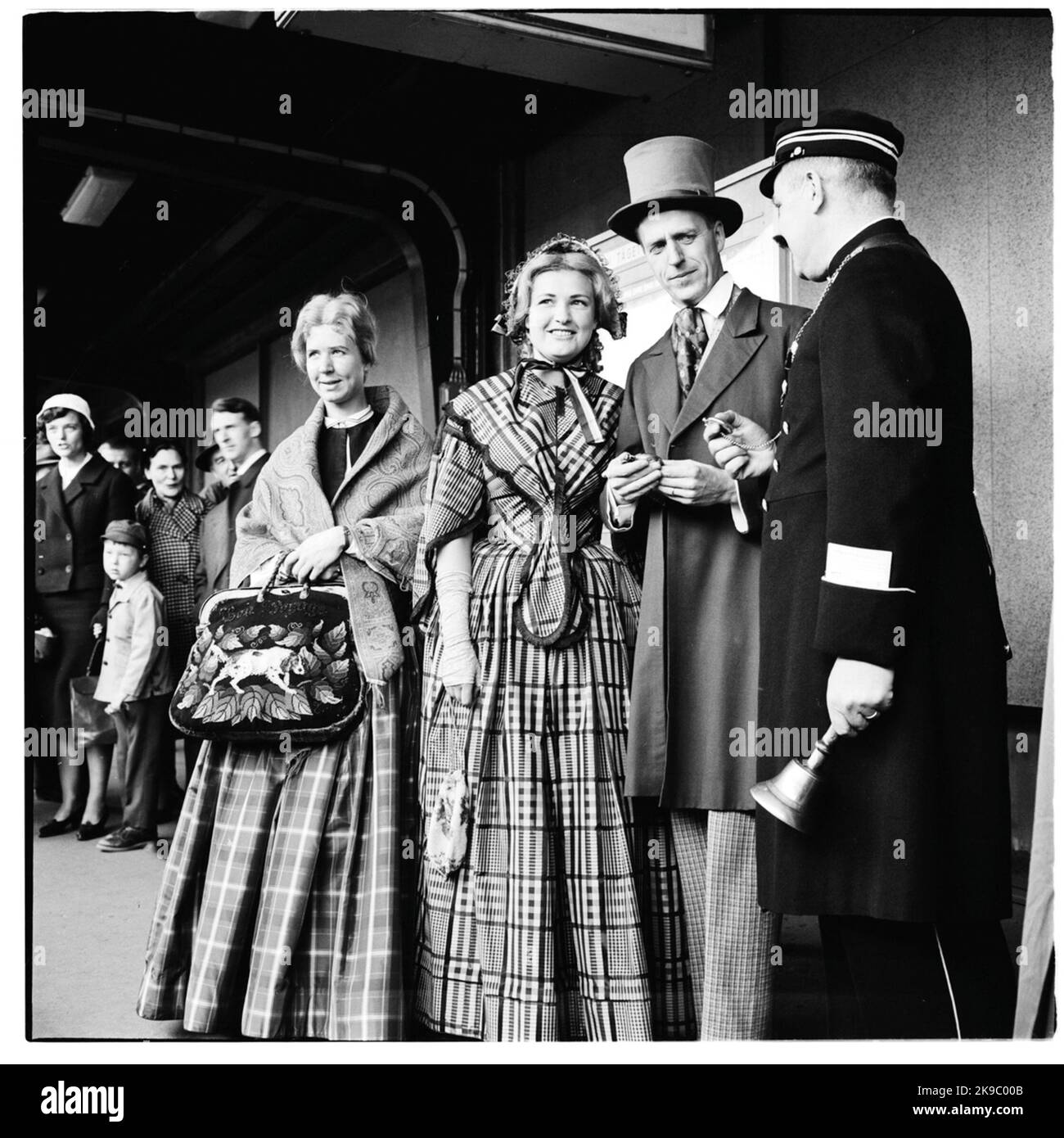 Historical train's journey from Stockholm to Gothenburg for the ...