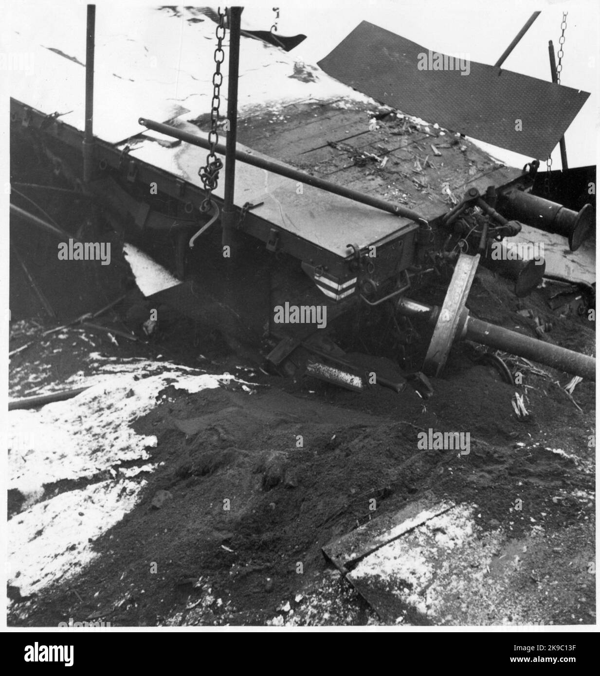 Part of carriage after derailment between Håmojåkk and Lina River Stock ...