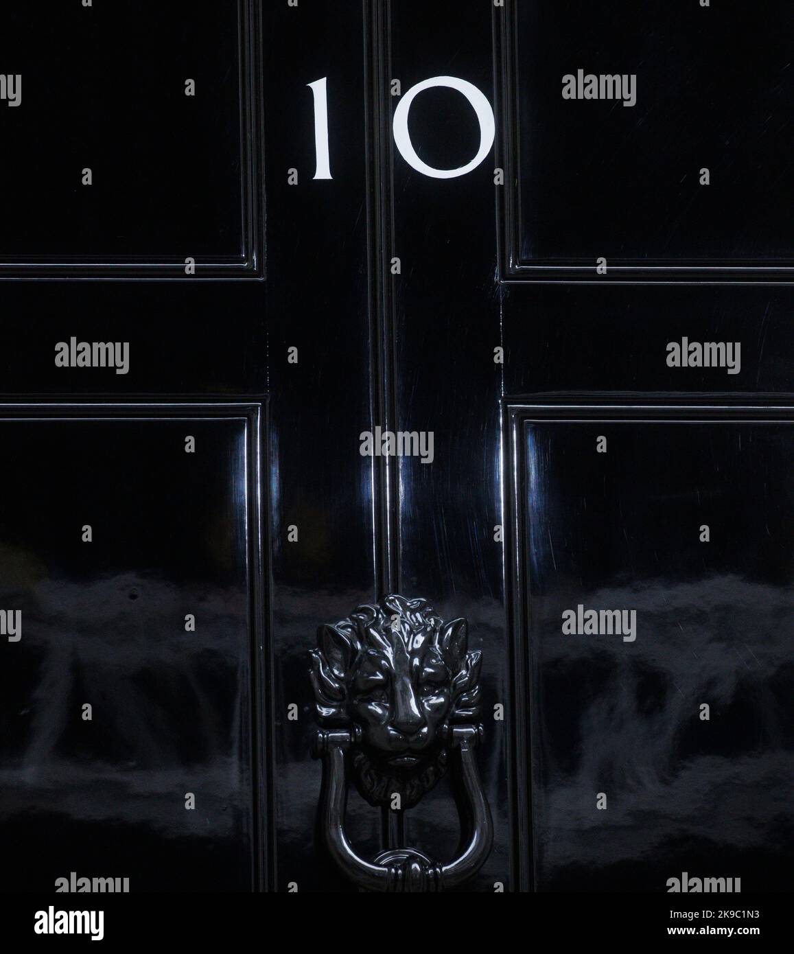 Number 10 downing street inside hi-res stock photography and images - Alamy