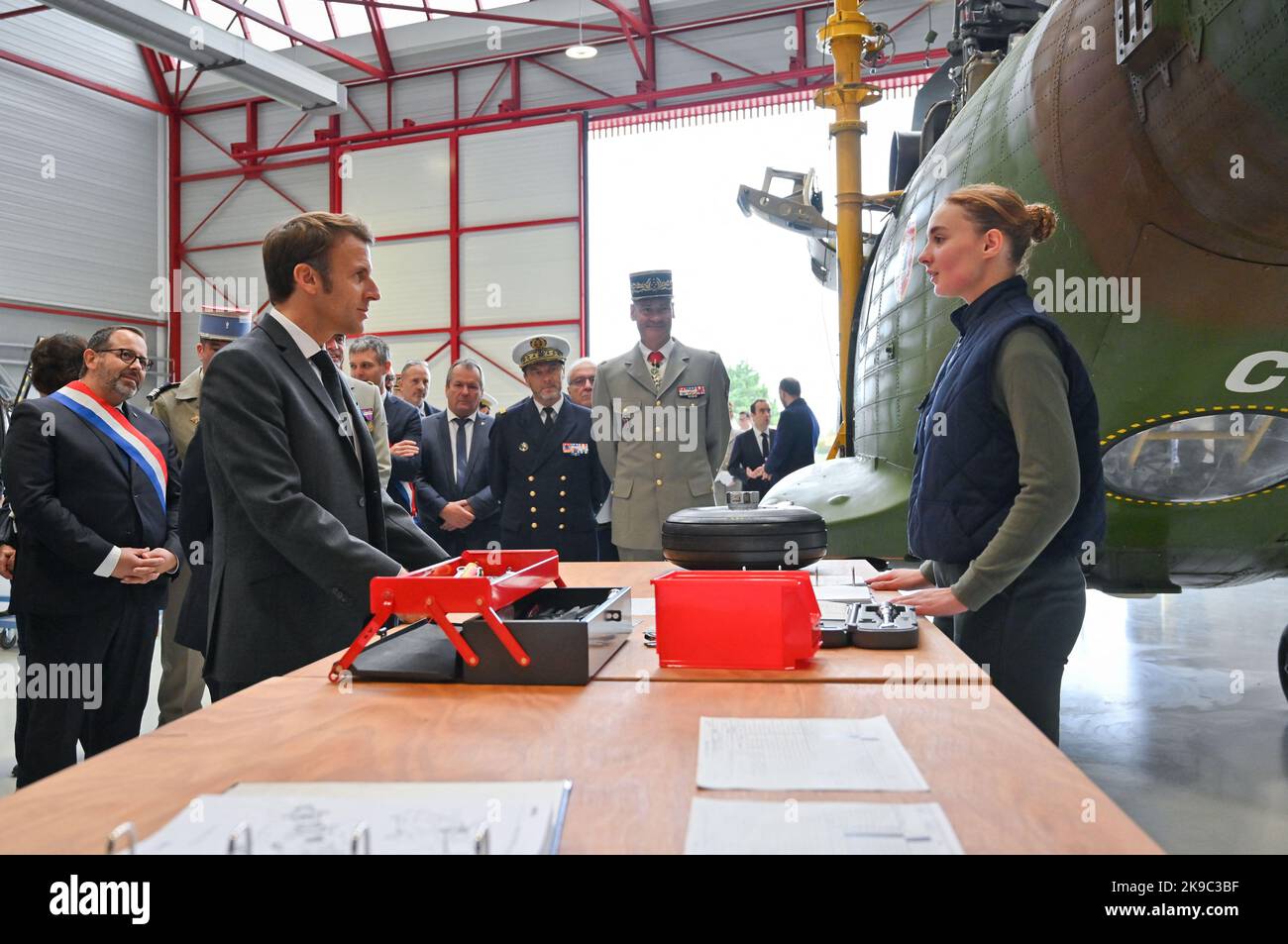 Emmanuel macron empt hi-res stock photography and images - Alamy