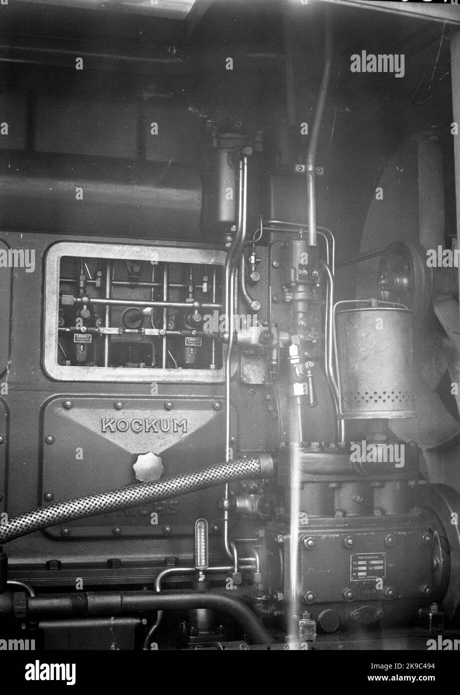 State Railways, SJ ZSS 106 Under Building in Kockum's Mechanical ...