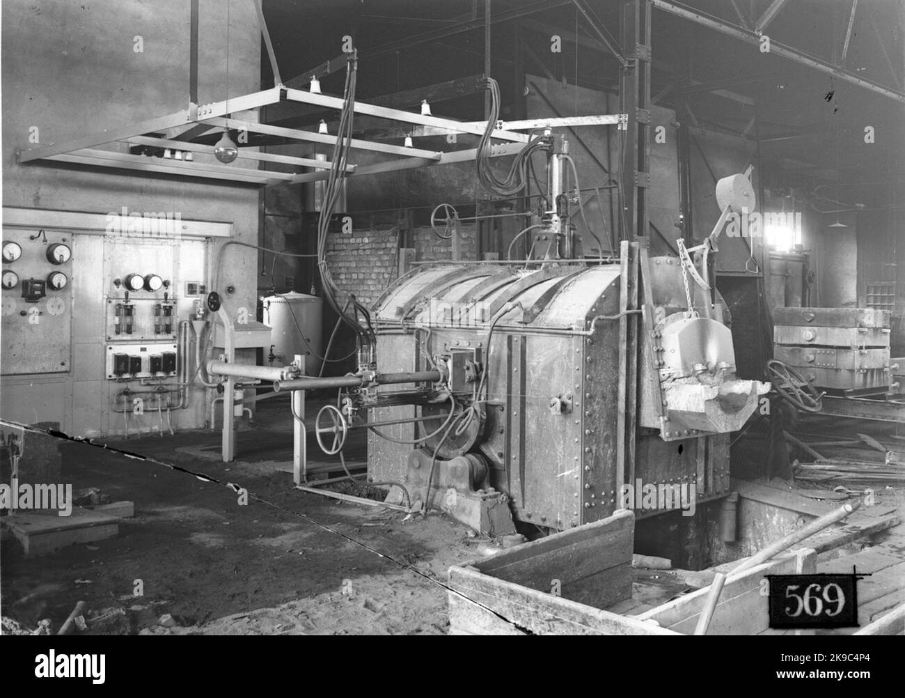 Boiler operation hi-res stock photography and images - Alamy