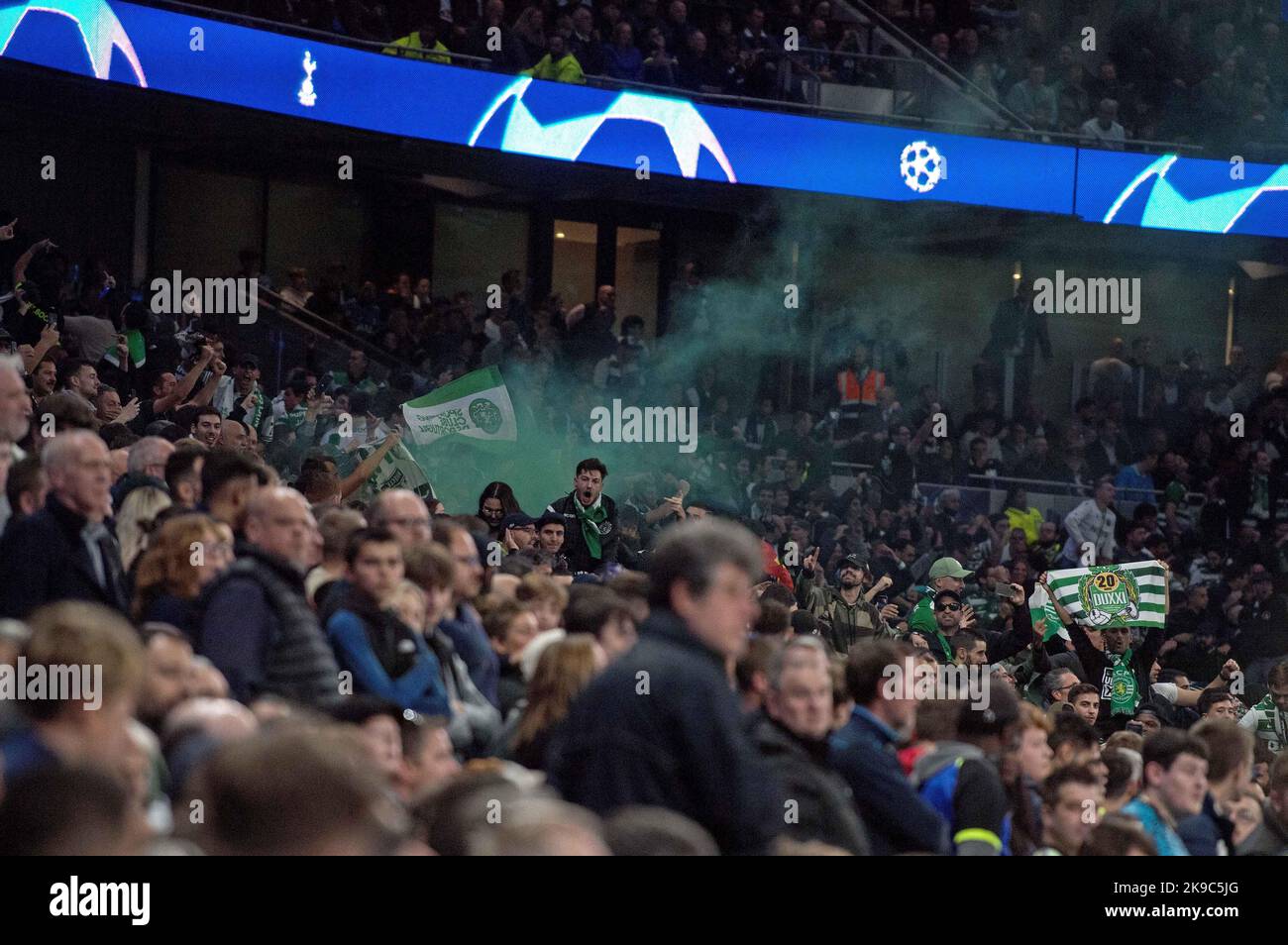 London, UK. 26th Oct, 2022. Sporting Lisbon fans celebrate their goal ...
