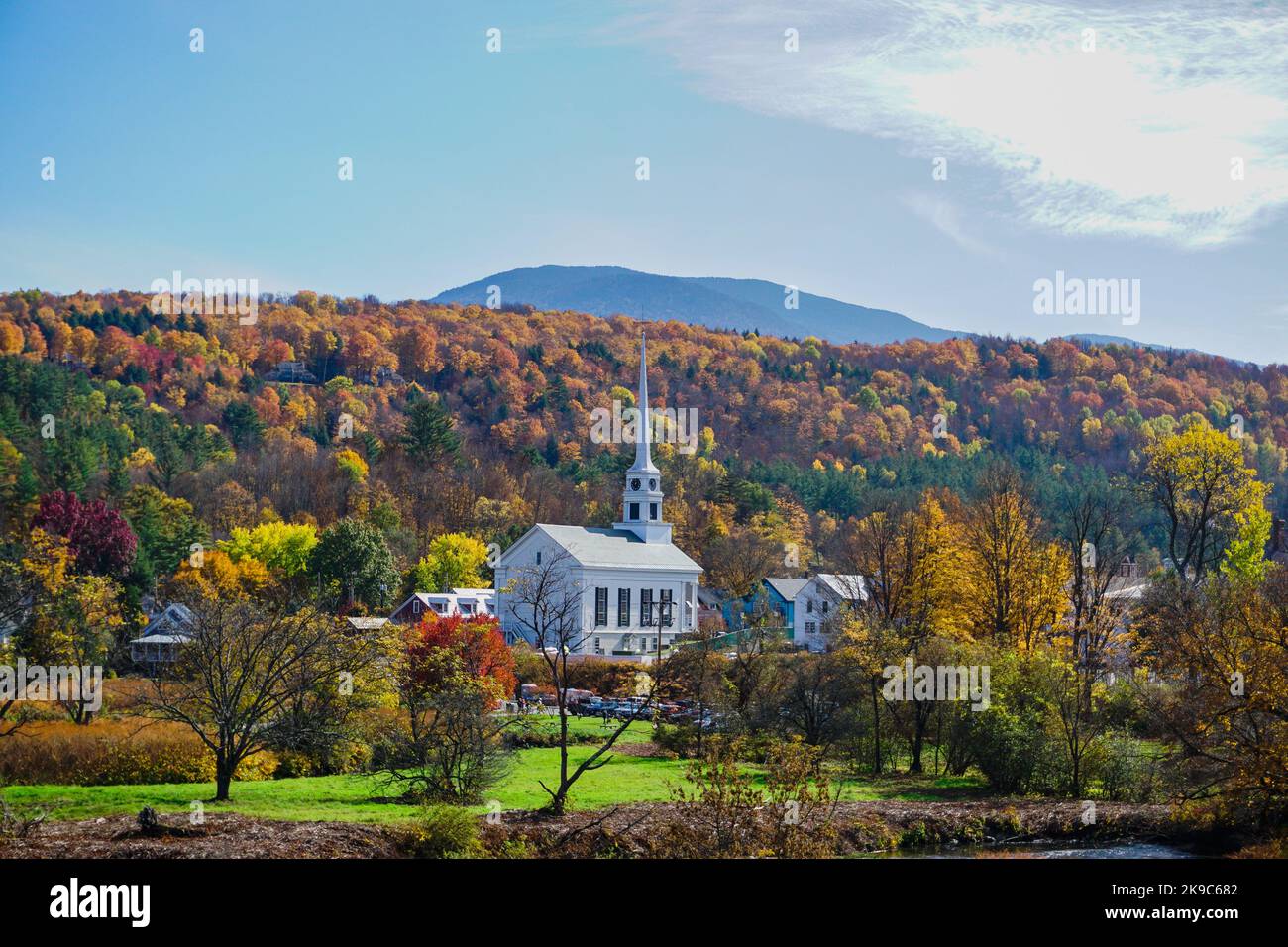 Stowe Community Church during fall in Stowe, Vermont, USA Stock Photo ...
