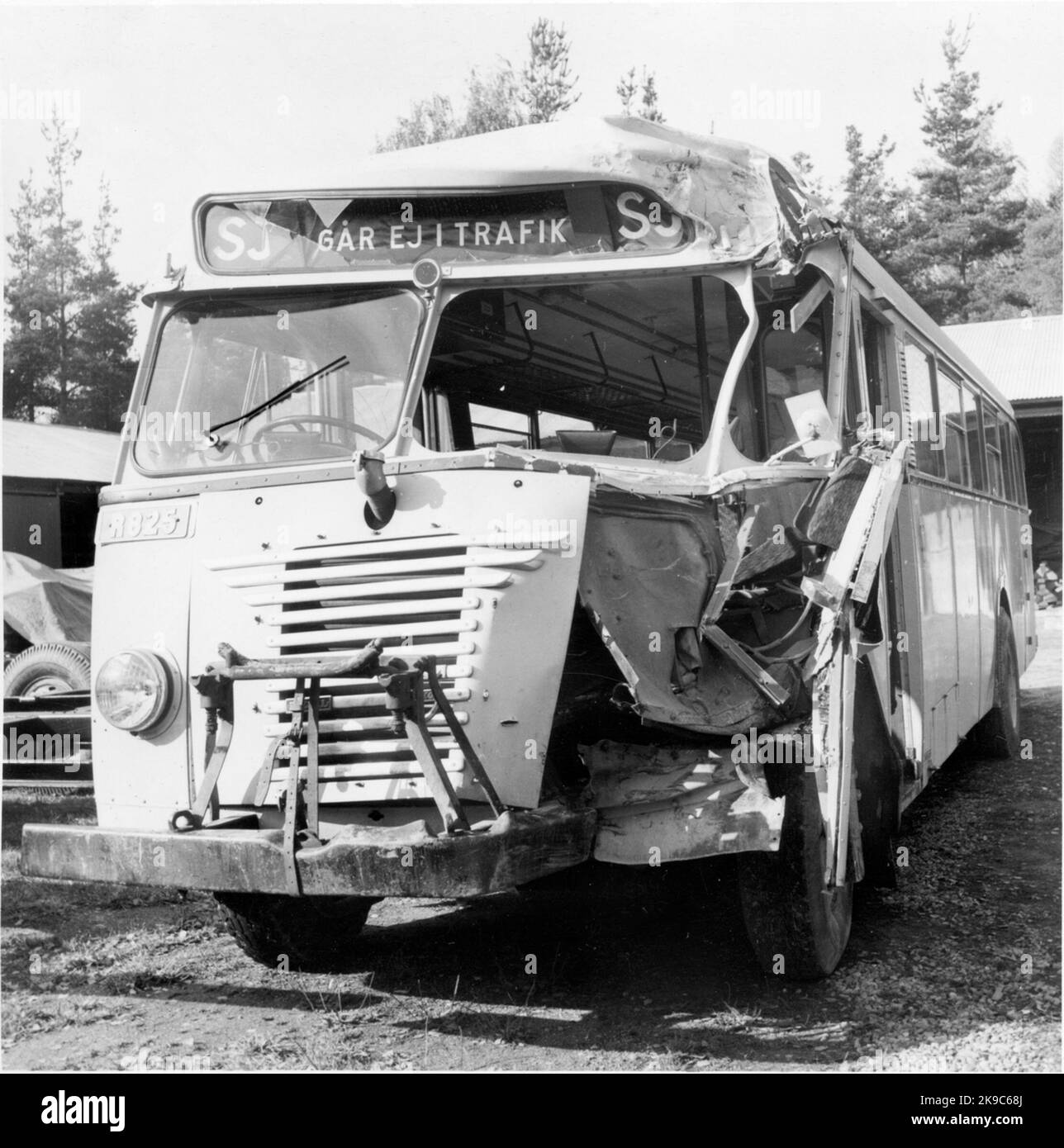 Craft -damaged state railways, SJ bus 1348 is waiting for repair Stock ...