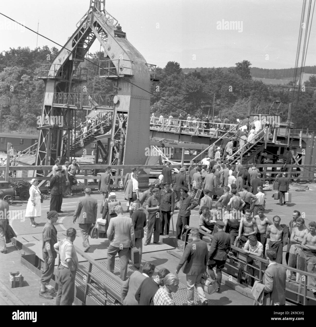 Gangway system hi-res stock photography and images - Alamy