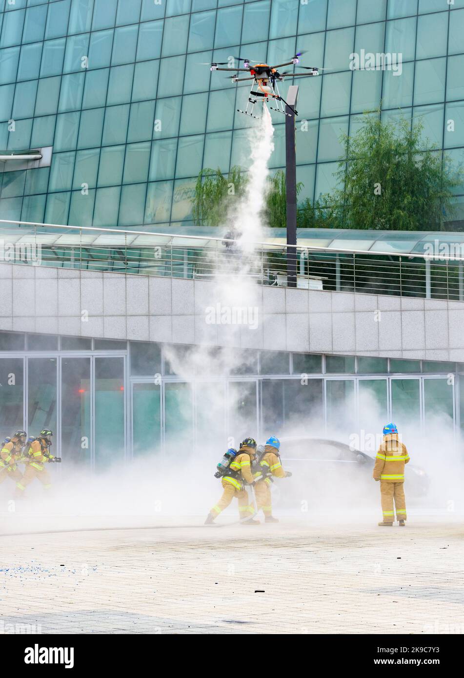 Goyang, South Korea. 27th Oct, 2022. A drone releases fire ...