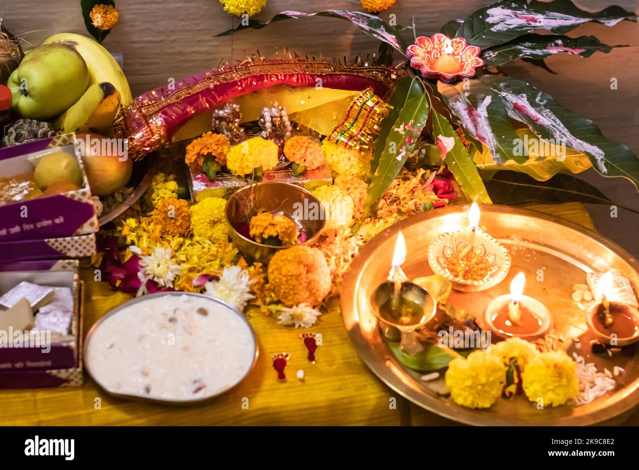 Hinduism religious tradition hi-res stock photography and images - Alamy
