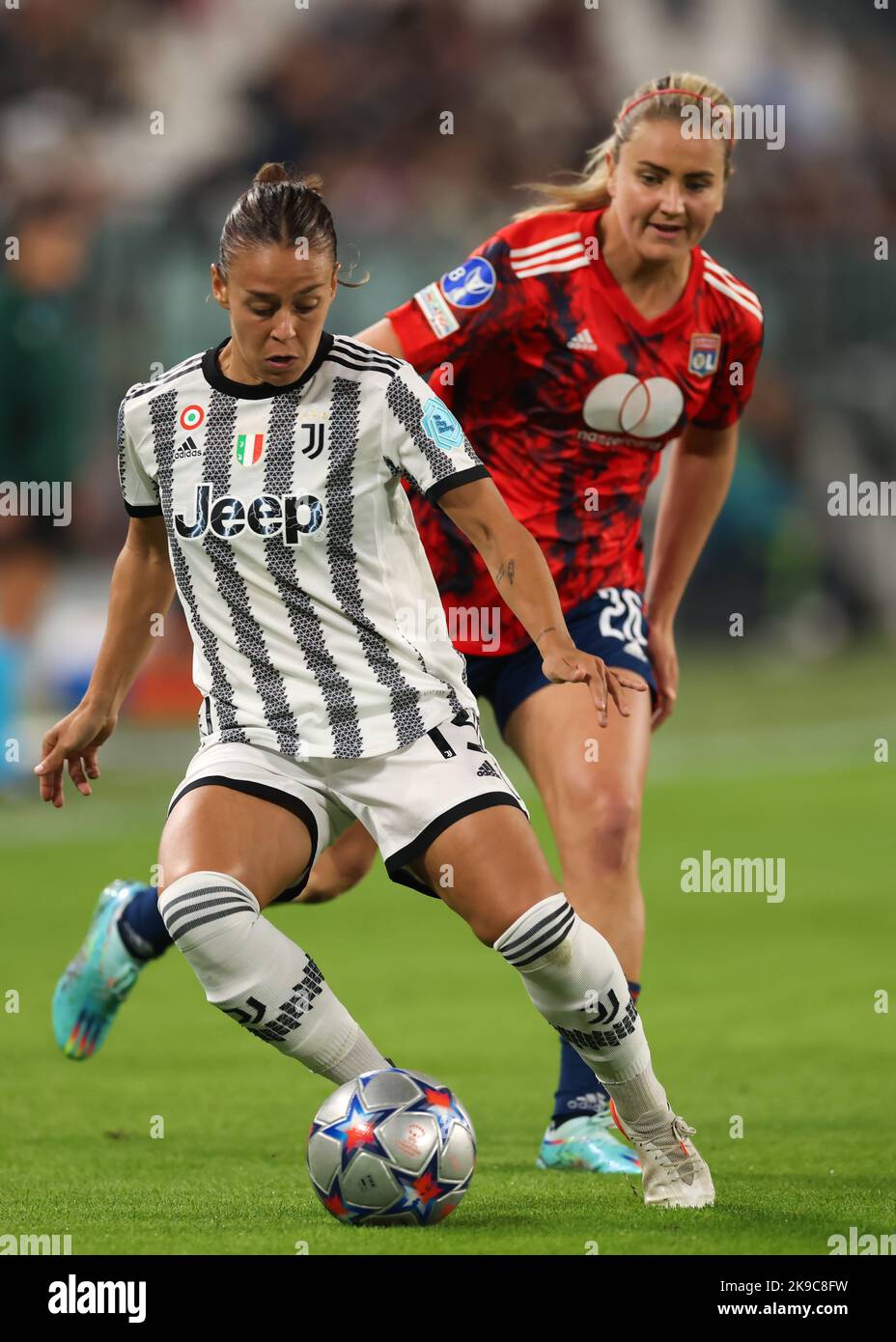 Lisa lyon hi-res stock photography and images - Alamy