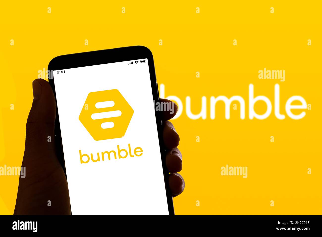 Bumble app hi-res stock photography and images - Alamy