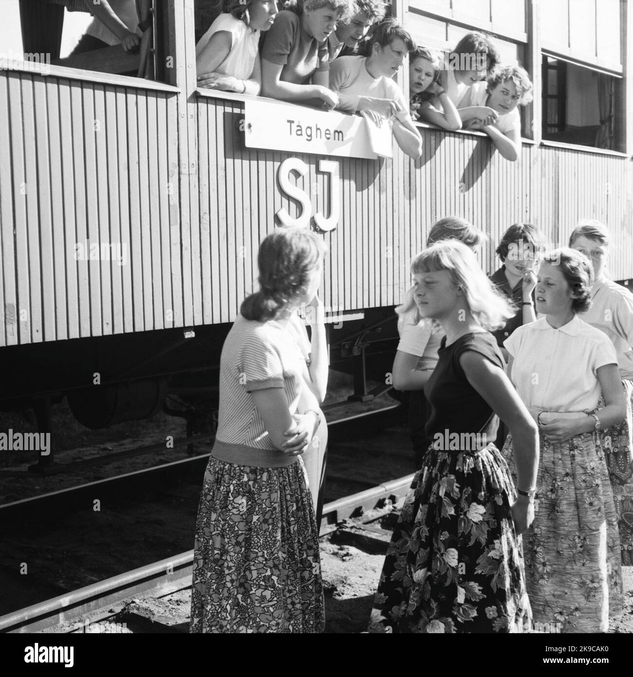 Train stn hi-res stock photography and images - Alamy