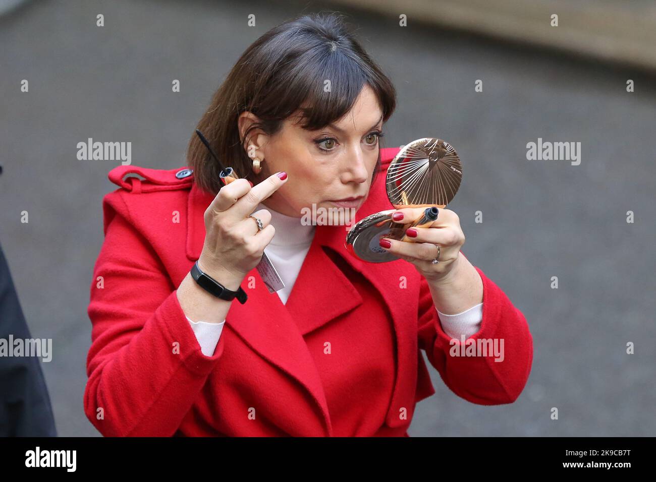 London, UK. 25th Oct, 2022. Beth Rigby, SKY political editor applies ...
