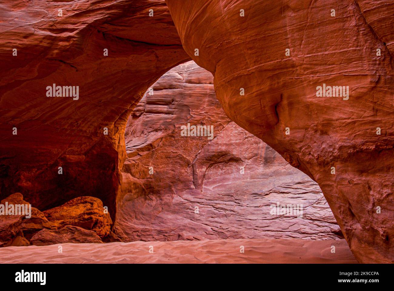 Sand arch hi-res stock photography and images - Alamy