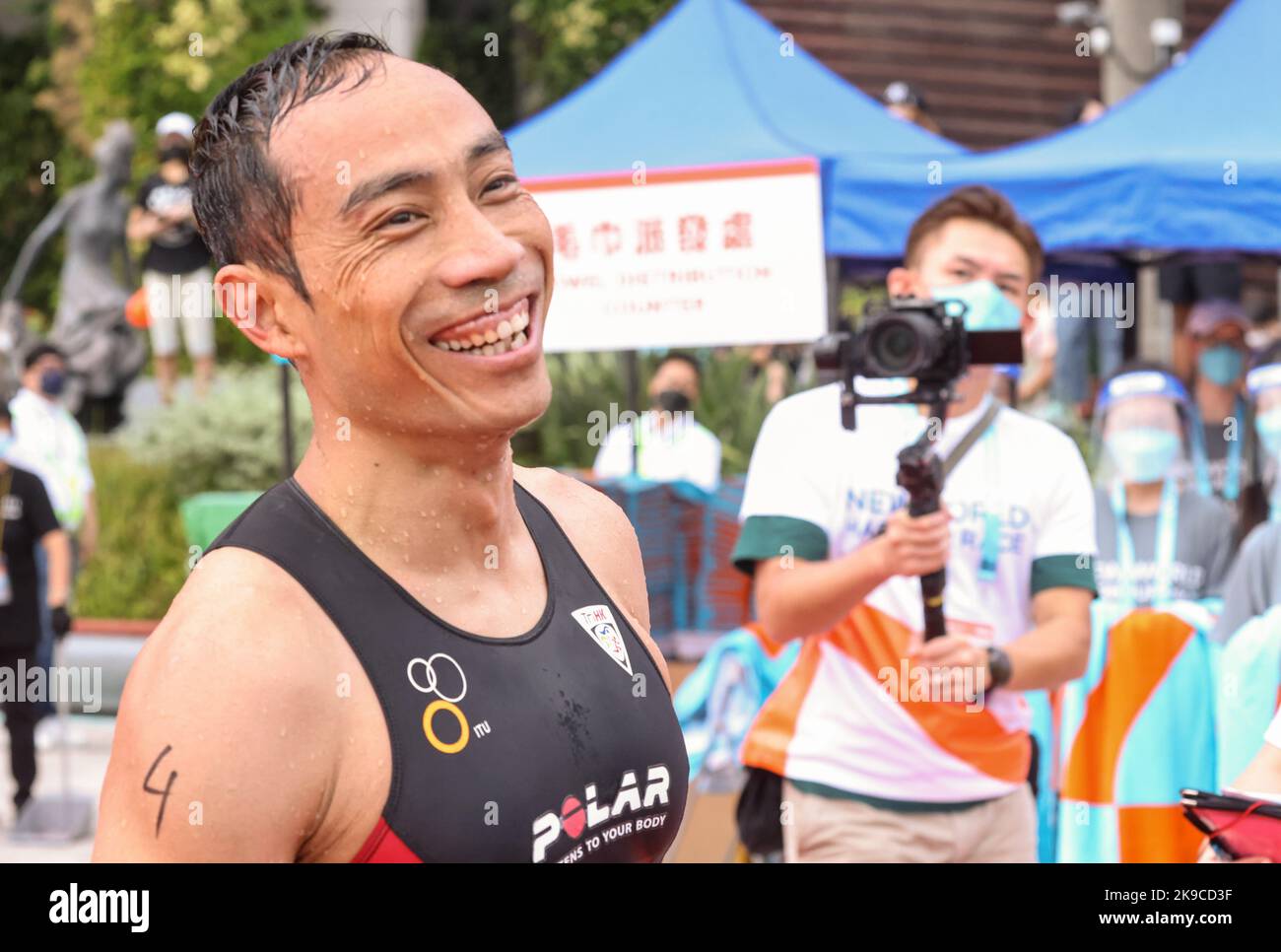 1500 swimmers making waves during New World Harbour Race starting from ...