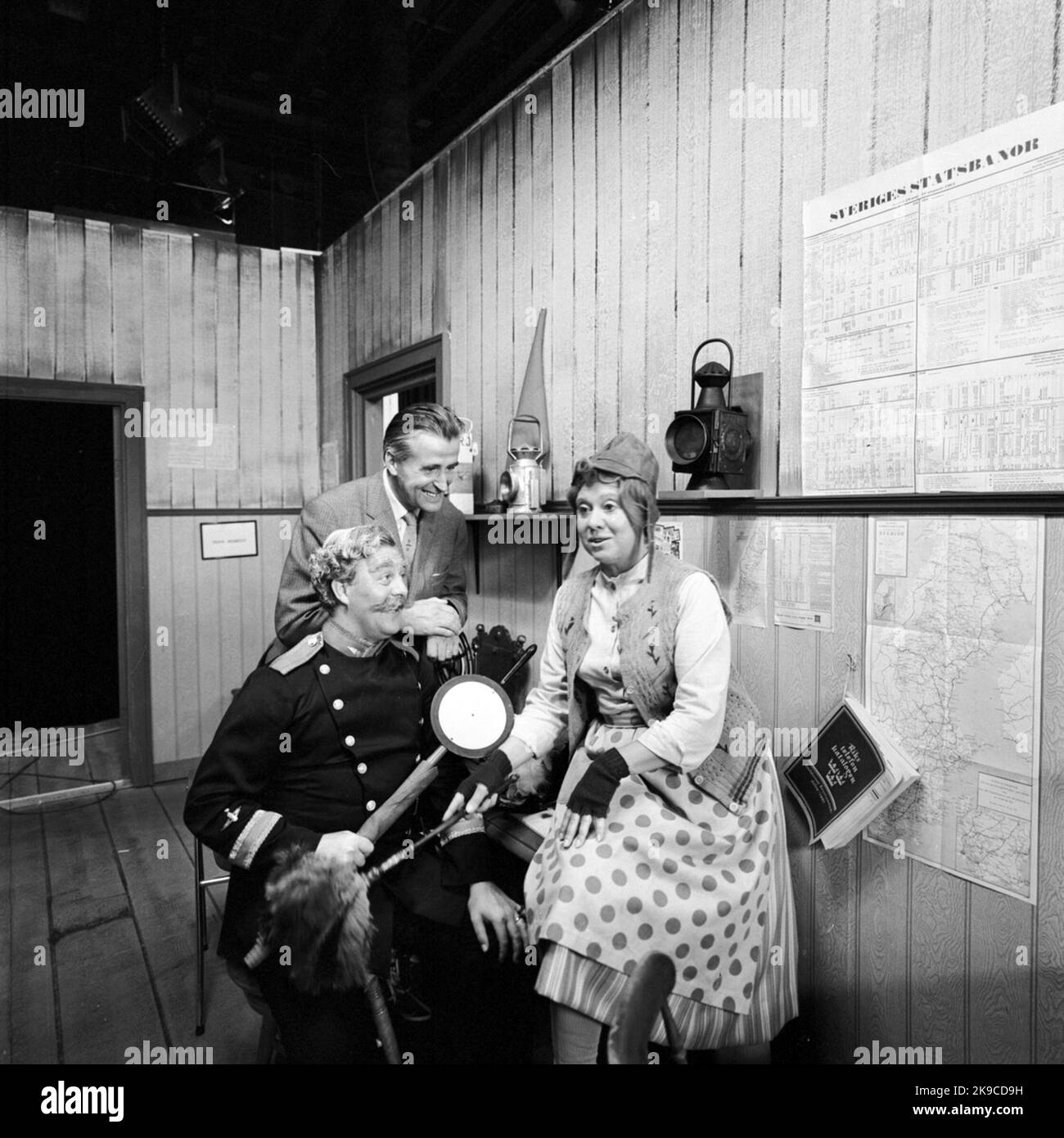 Studiomers and actors during television recording Stock Photo - Alamy