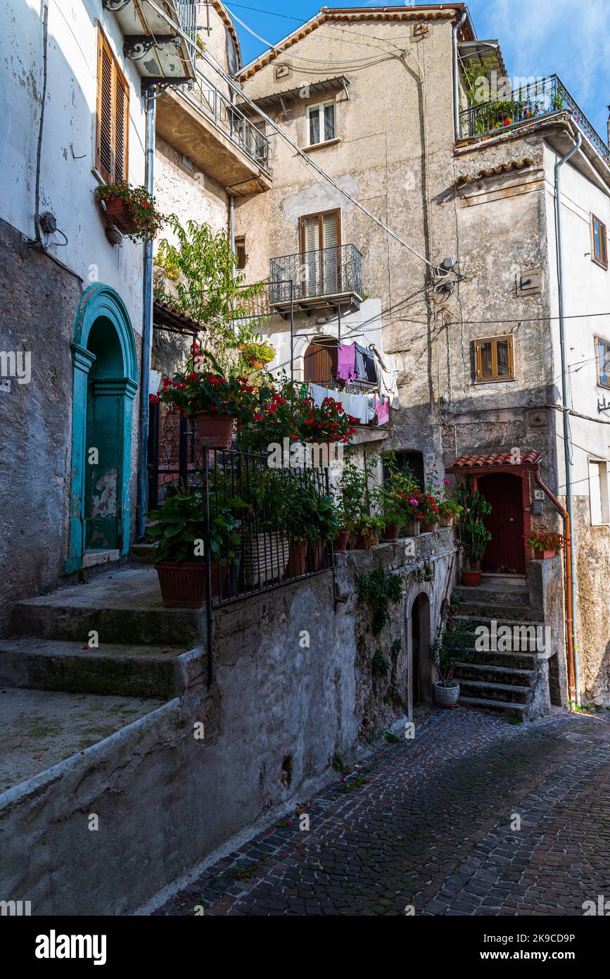 Pesche, village in the province of Isernia, in Molise, perched along ...