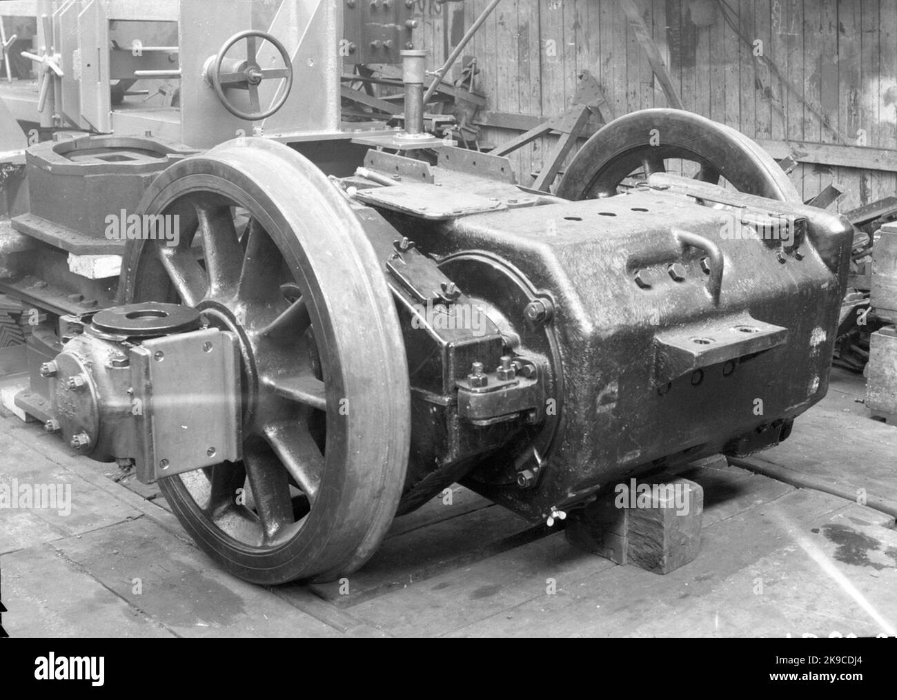 State Railways, SJ ZSS 106 Under Building, Drive shaft in Kockum's ...