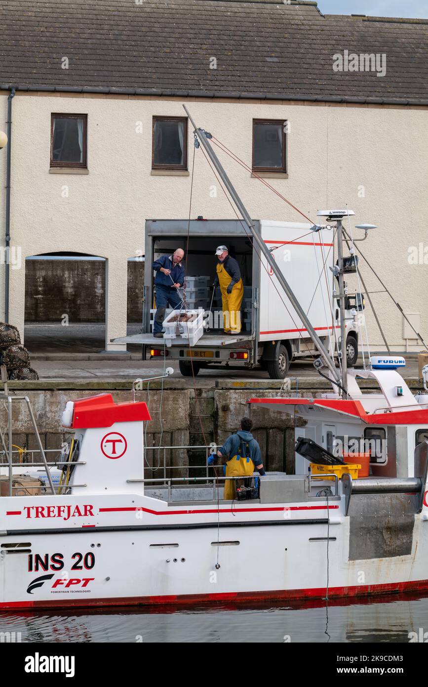 Fishing boat lossiemouth hi-res stock photography and images - Alamy